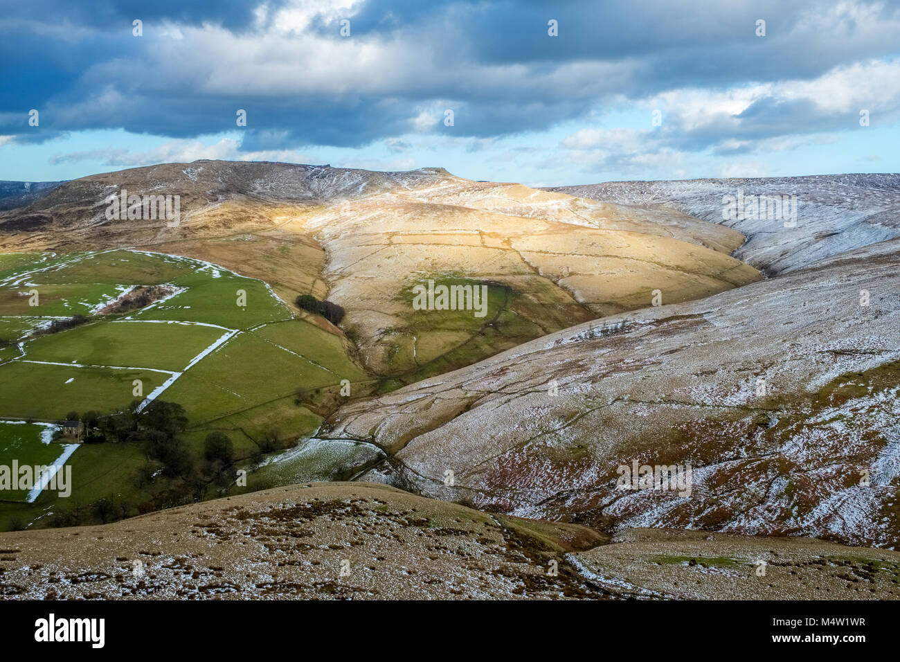 Looking from South Head towards Kinderlow End, Edale Rocks, Swine's ...