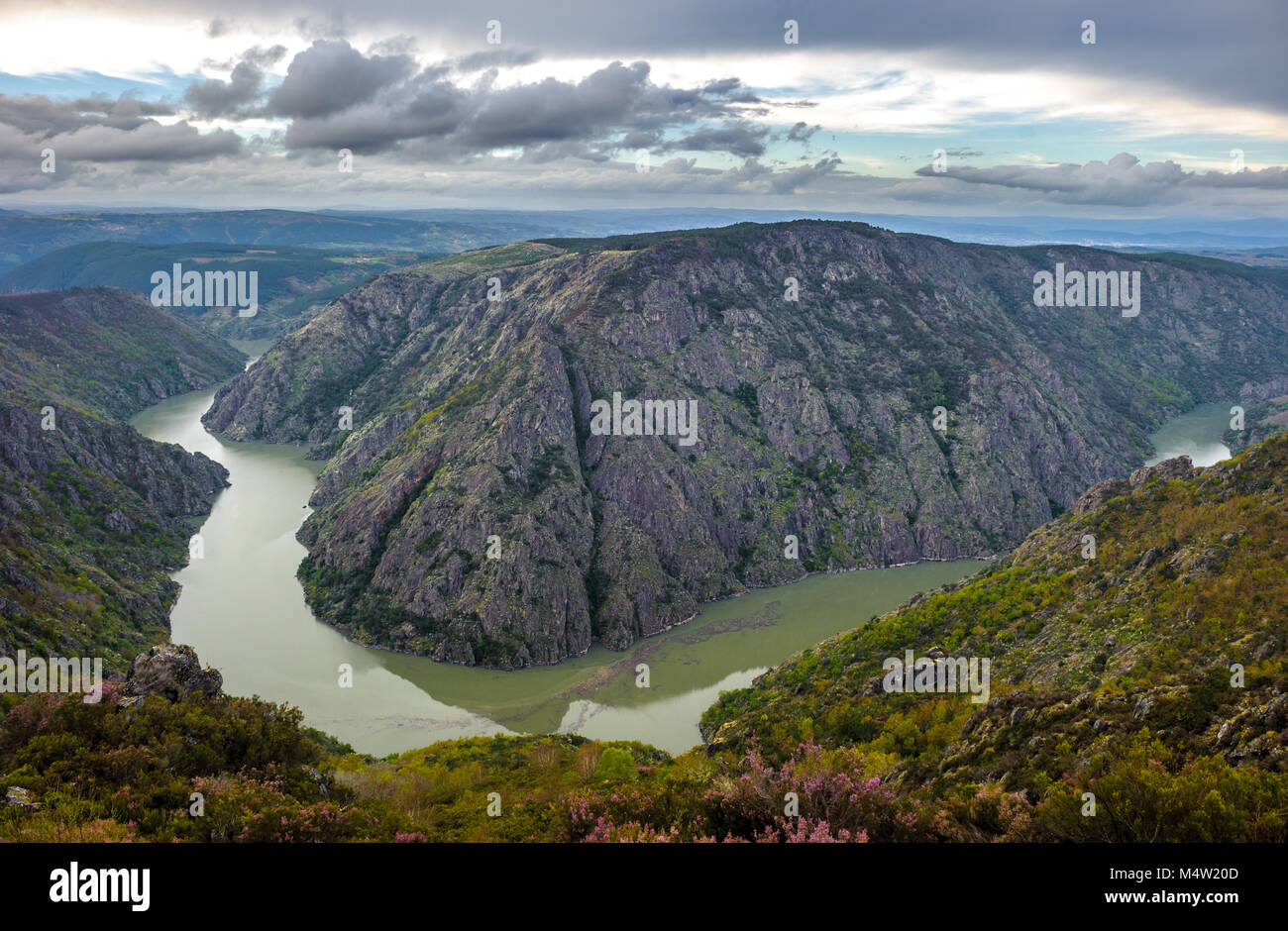 River sil in ribeira sacra hi-res stock photography and images - Alamy