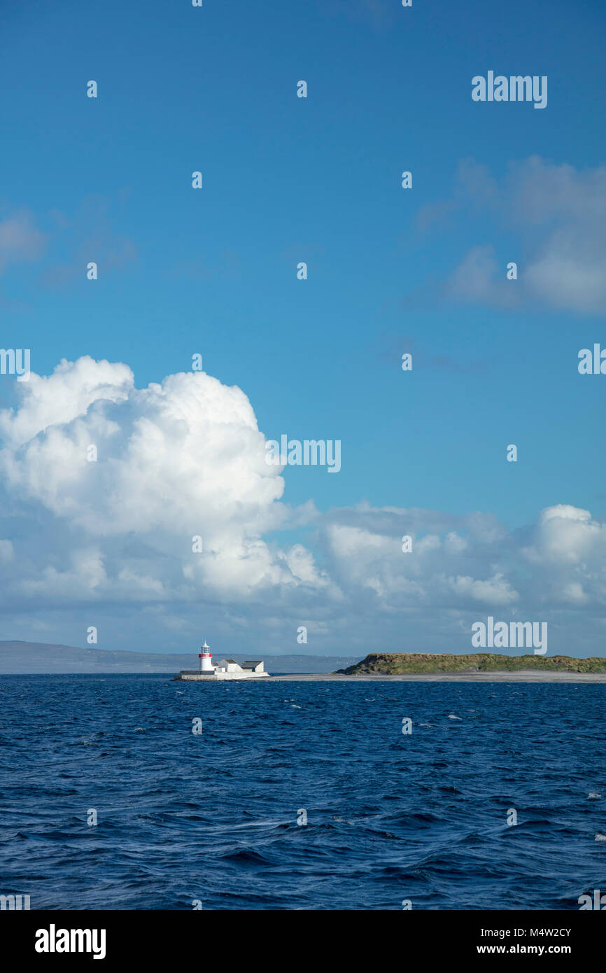 Straw island hi-res stock photography and images - Alamy