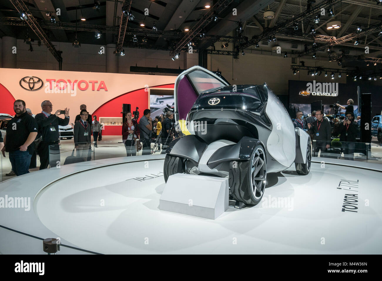 toyota concept car i-tril Stock Photo - Alamy