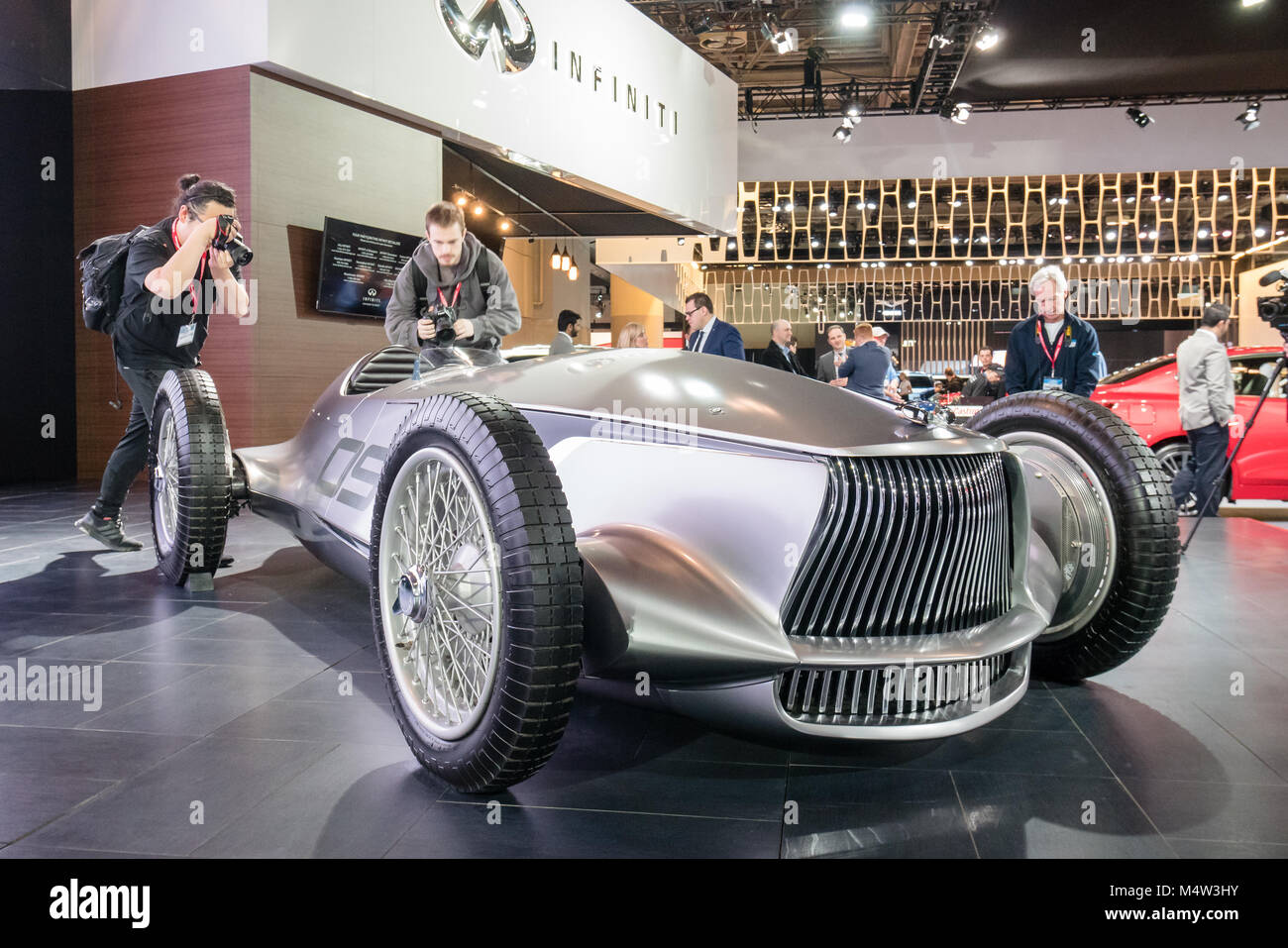 silver infiniti prototype 9 concept car Stock Photo - Alamy