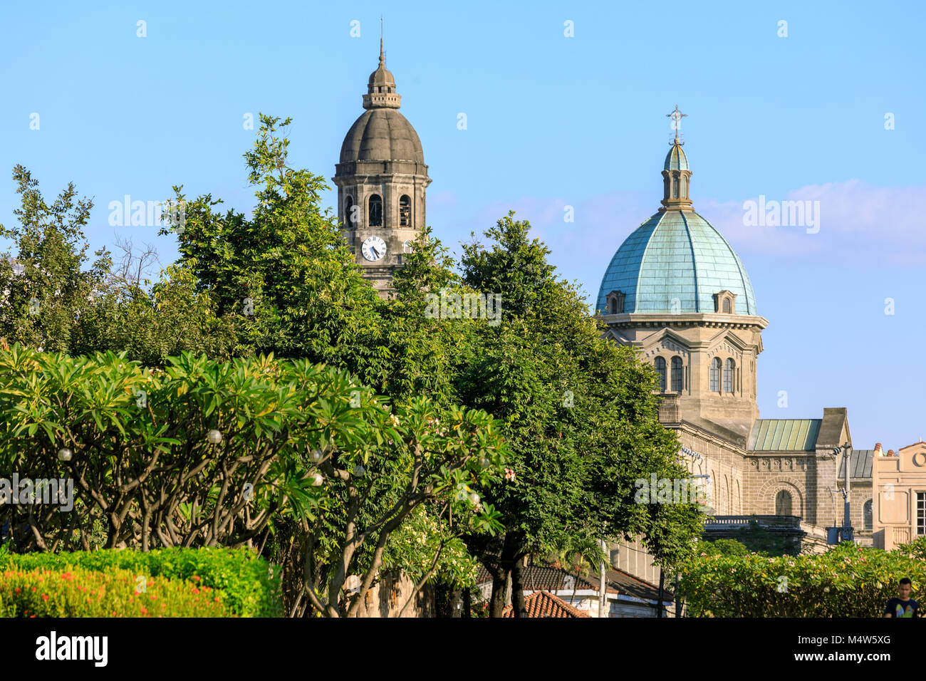 Historical landmarks in the philippines hi-res stock photography and ...