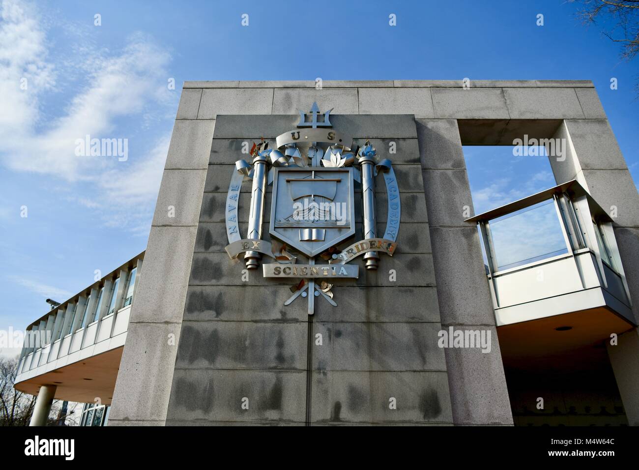 Us navy logo hi-res stock photography and images - Alamy