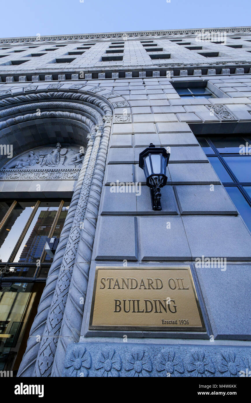 Standard oil building hi-res stock photography and images - Alamy