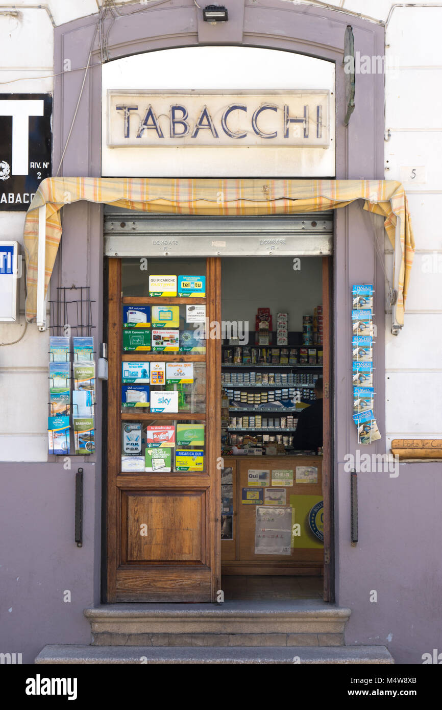 Tobacco shop italy hi-res stock photography and images - Alamy