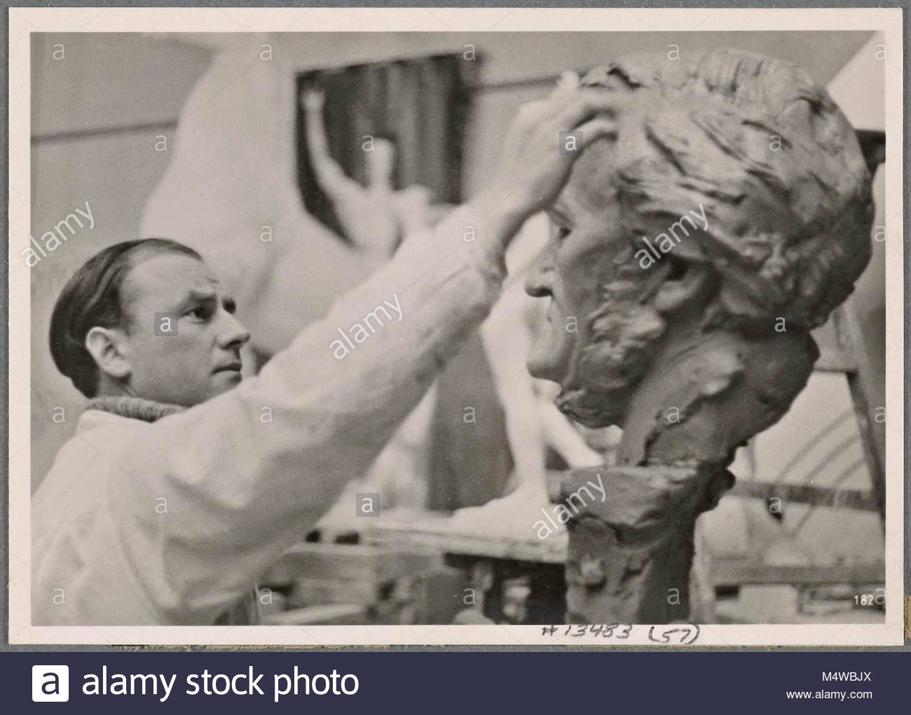 A Bust Of Hitler Stock Photos & A Bust Of Hitler Stock Images - Alamy