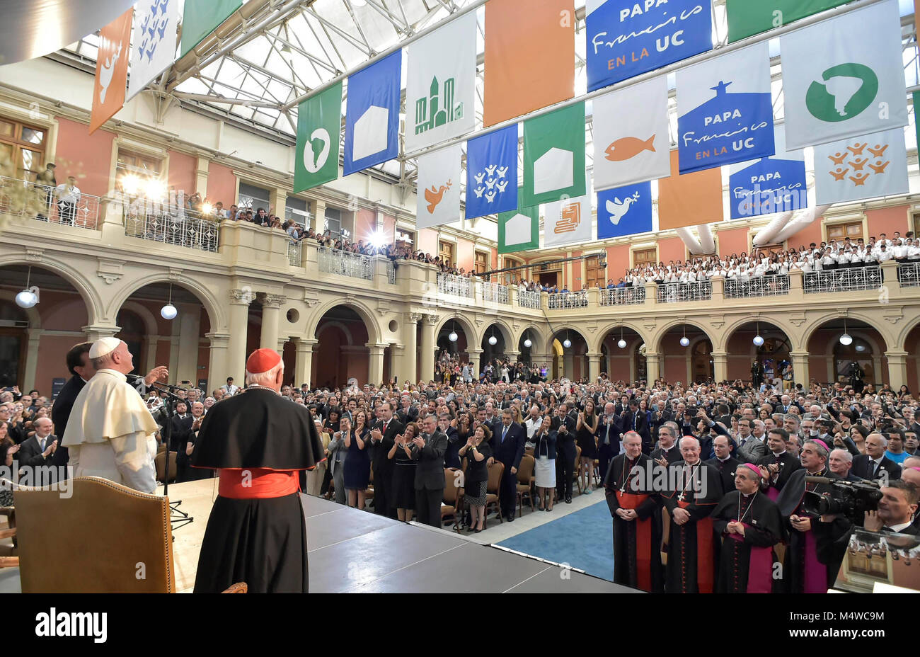 Pope Francis visits the Pontifical Catholic University of Chile in ...