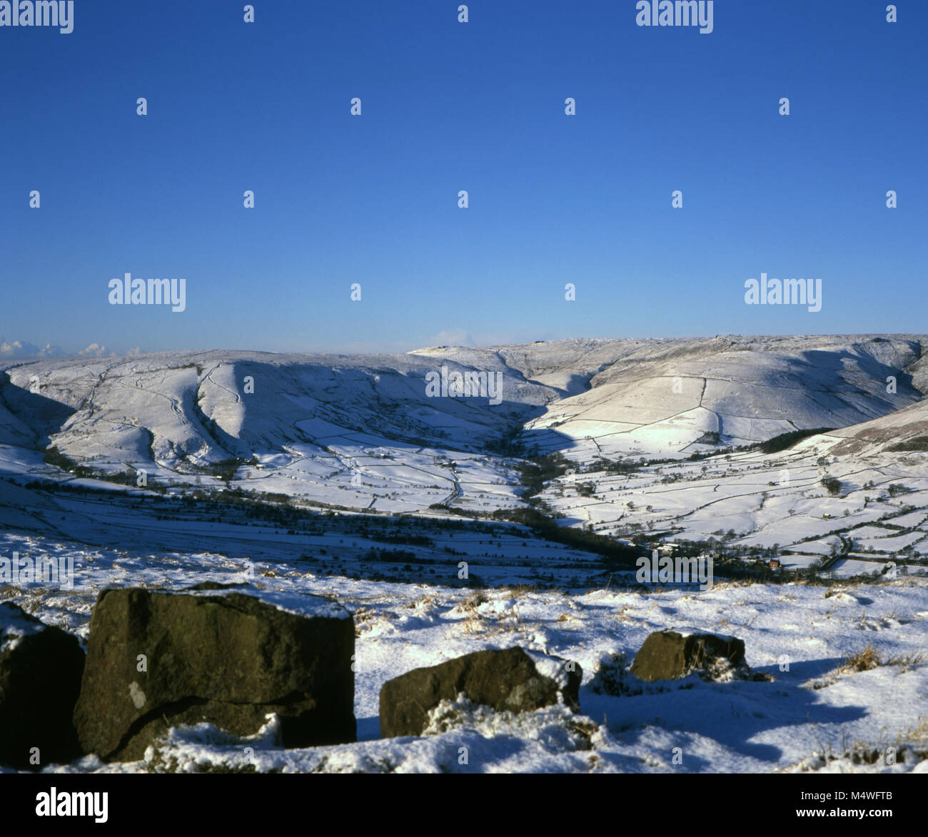 Edale toward Jacob's Ladder Grindslow Knoll Kinder Scout plateau from ...