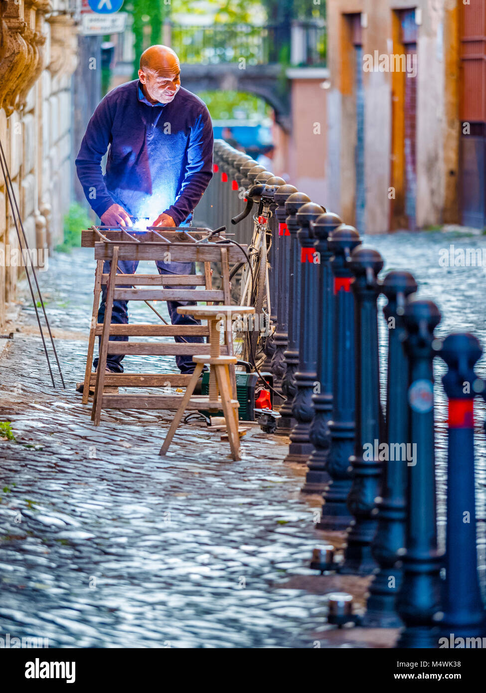 Street welding hi-res stock photography and images - Alamy