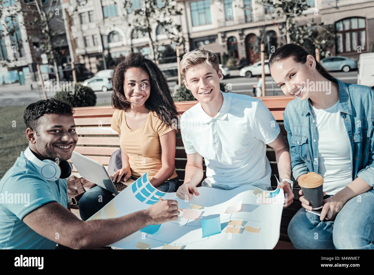 Students team project hi-res stock photography and images - Alamy