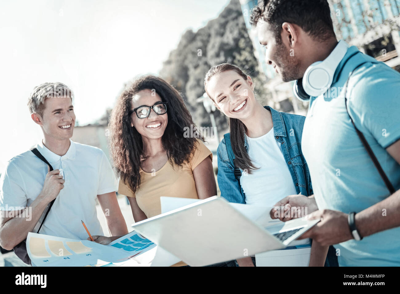 Team students hi-res stock photography and images - Alamy