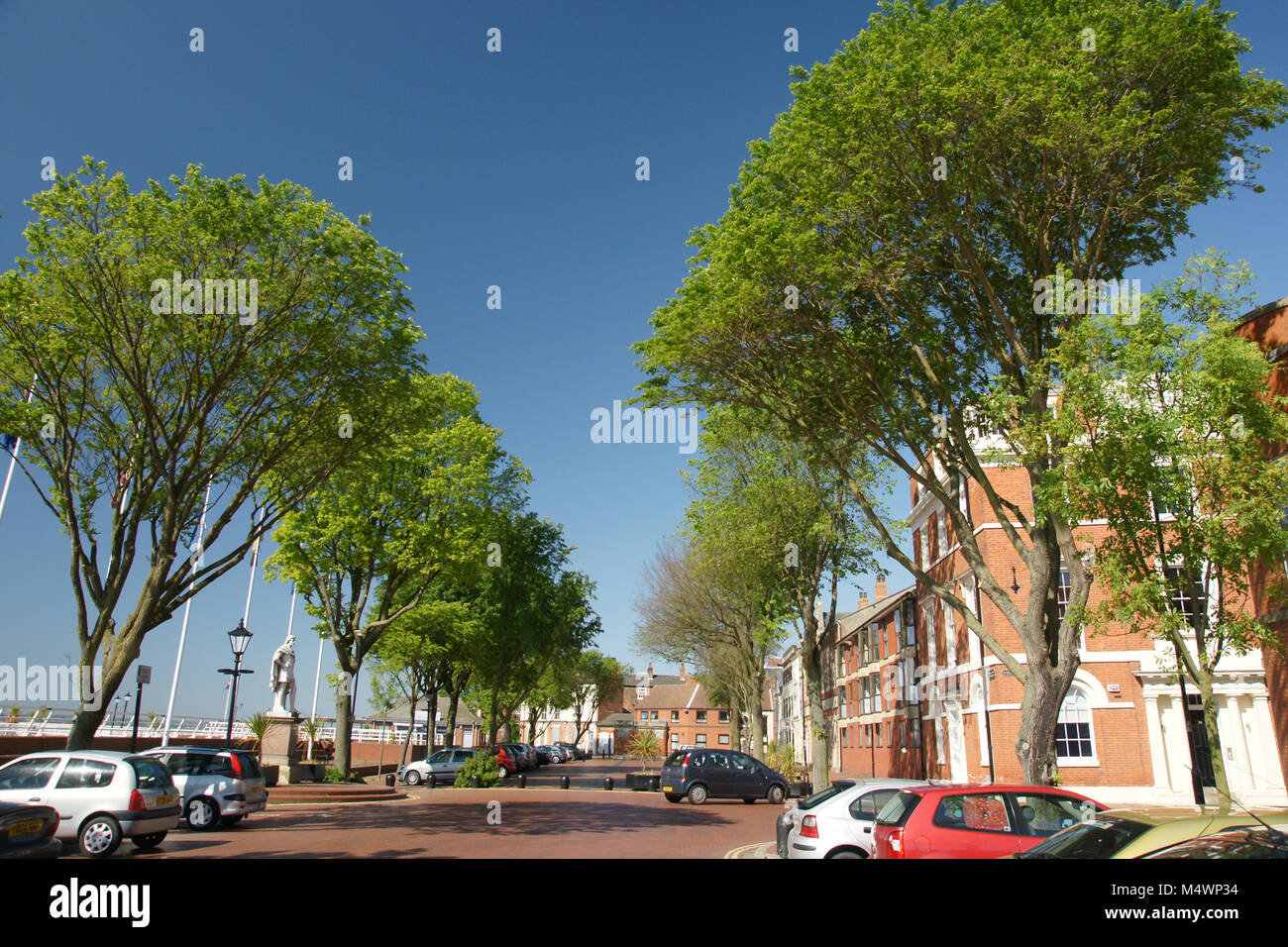 Minerva pier hull hi-res stock photography and images - Alamy
