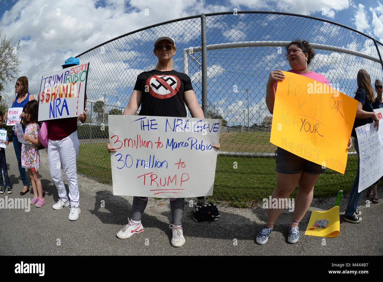 Parkland FL, USA. 18th Feb, 2018. Atmosphere days after the Stoneman ...