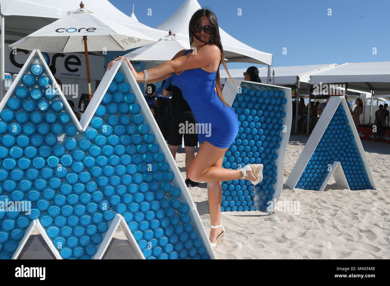 Model fhm 100 sexiest women hi-res stock photography and images - Alamy