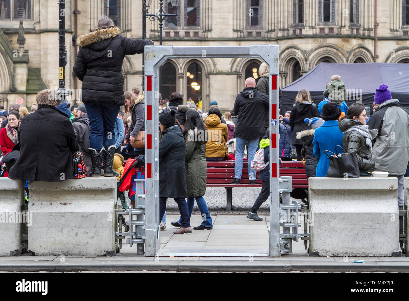 Anti terror vehicle access barrier hi-res stock photography and images ...