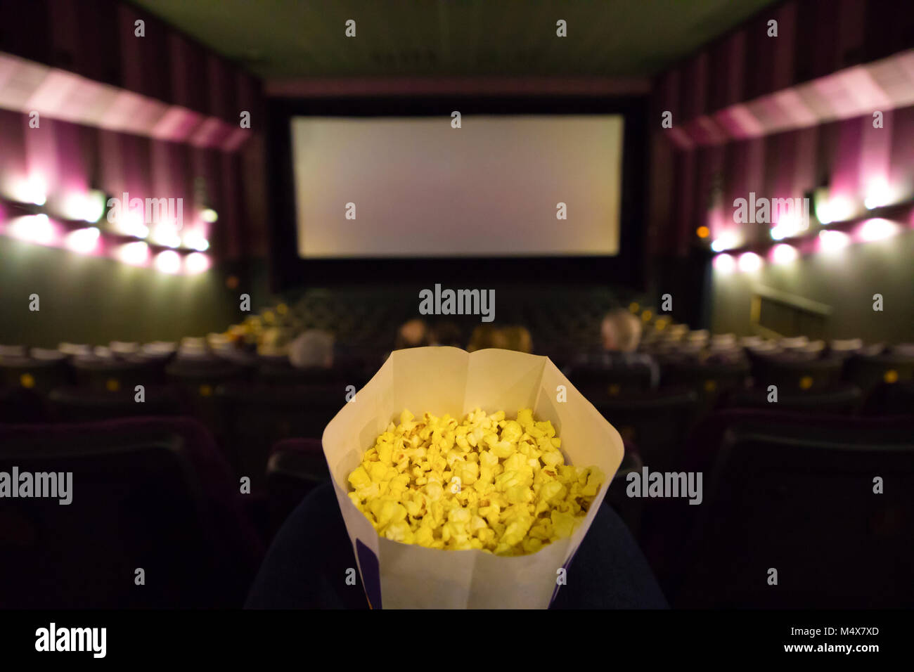 Cinema box office hi-res stock photography and images - Alamy