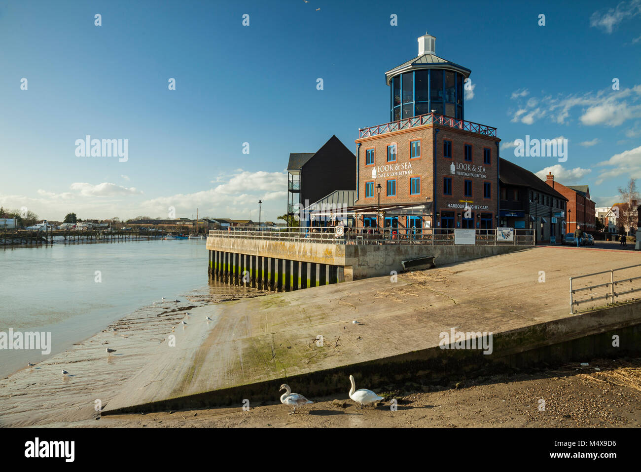 Littlehampton look and sea hi-res stock photography and images - Alamy