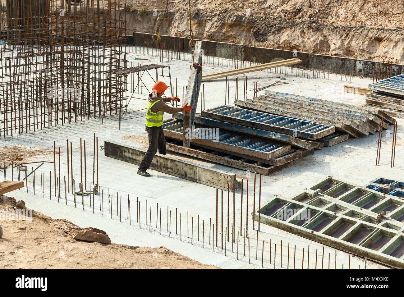 Design of reinforcement cage of reinforcement for concrete frame house ...