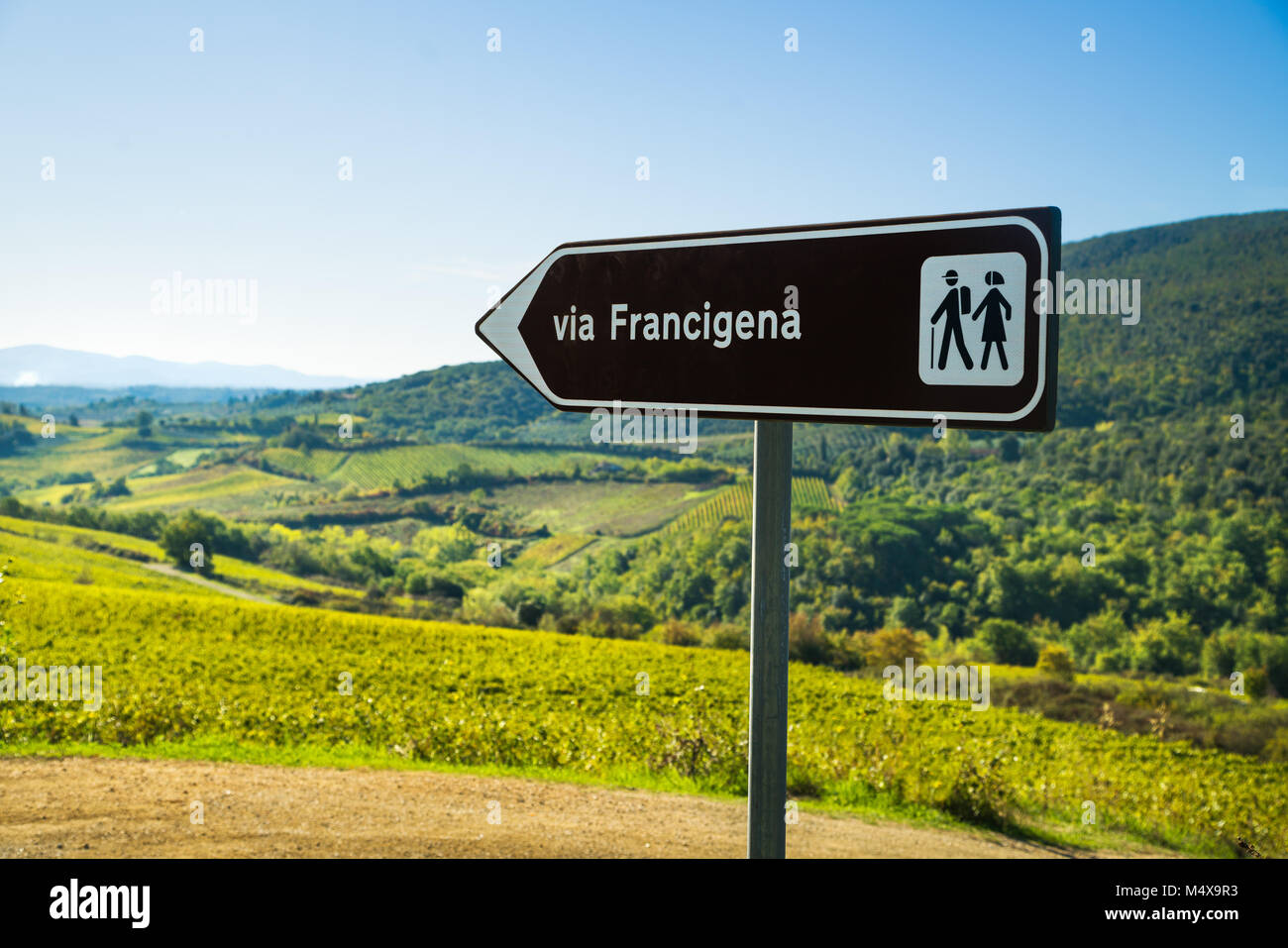 Vineyard trail sign hi-res stock photography and images - Alamy