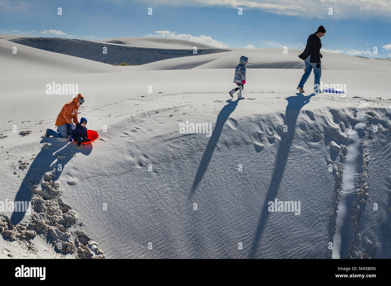 Family vacation sand dunes gypsum hi-res stock photography and images ...