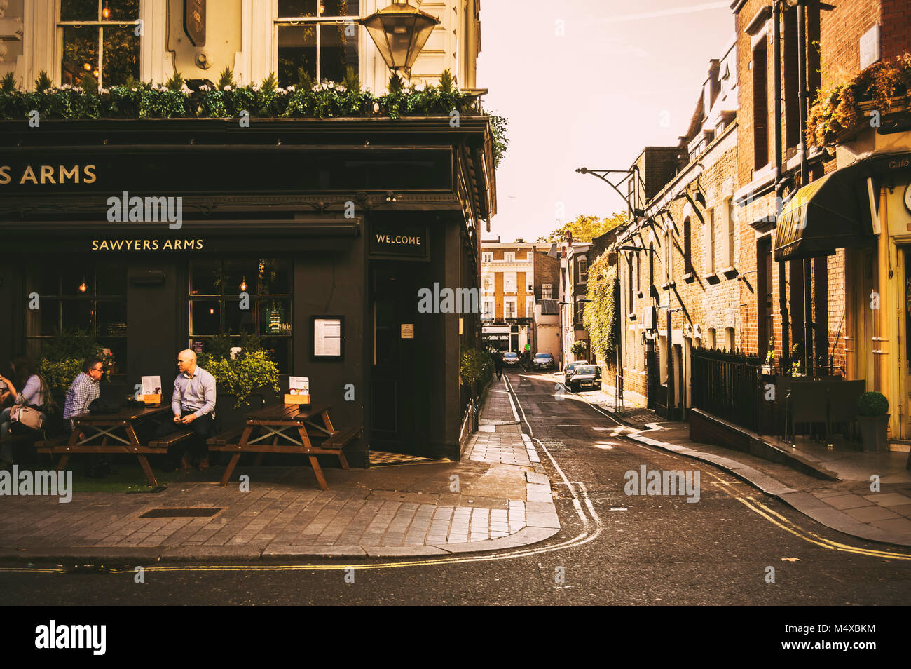 London, ENGLAND - October 25 2017: Old fashioned style London corner ...