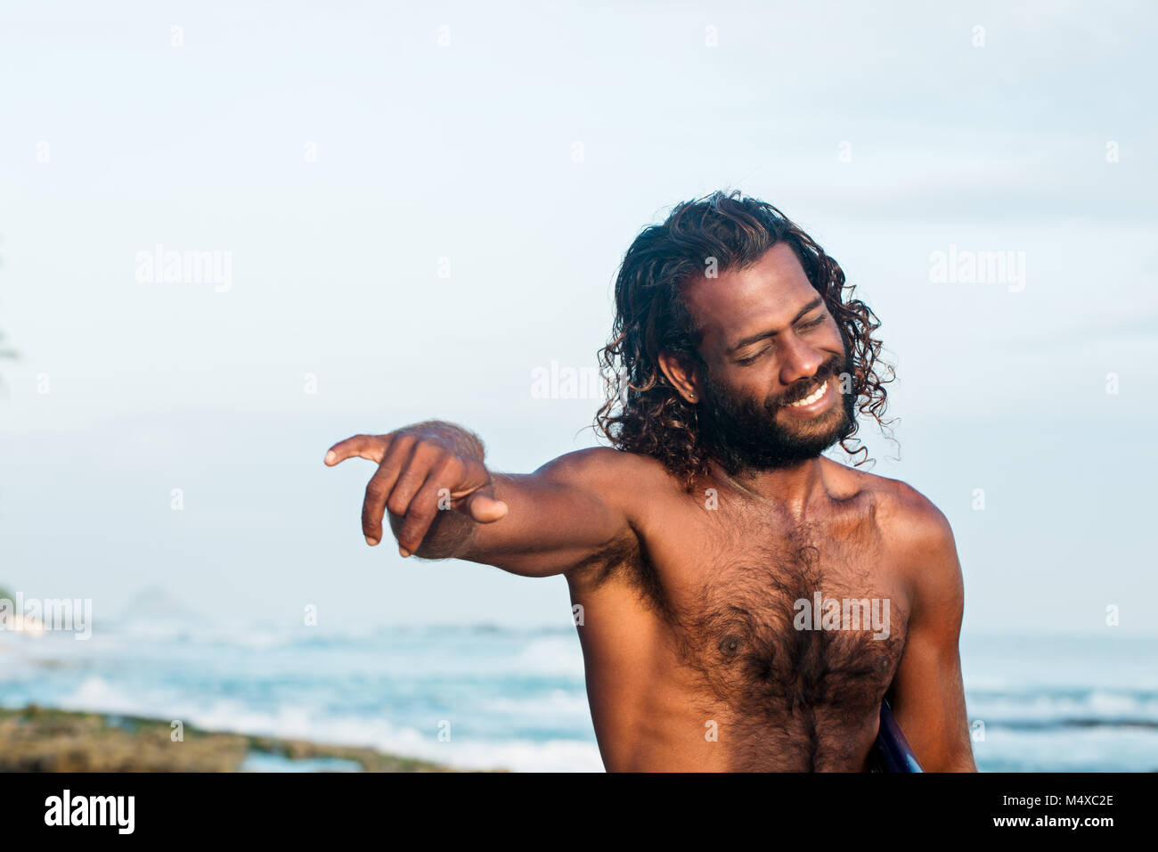 Surfing shaka hand sign hi-res stock photography and images - Alamy