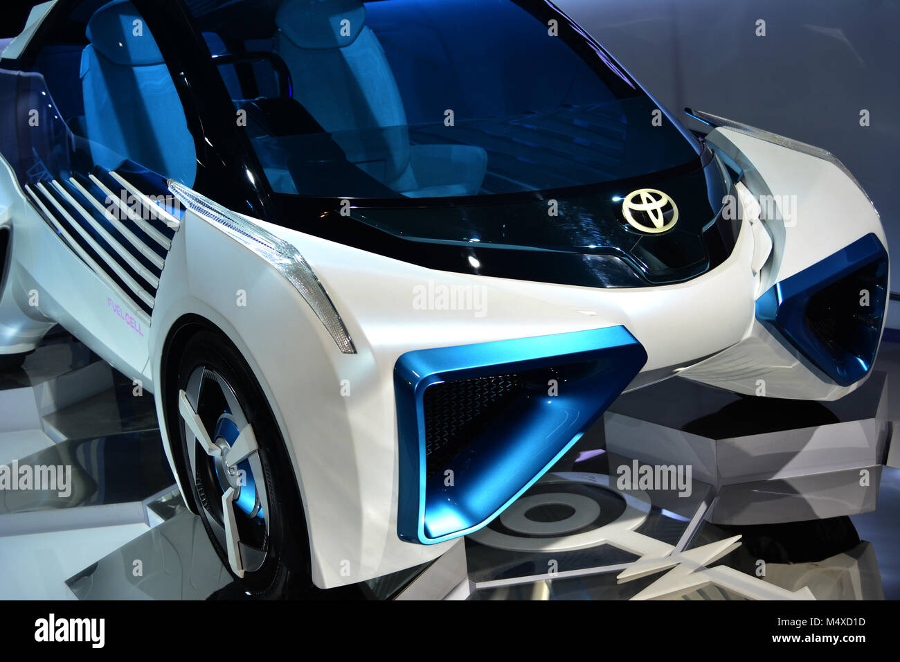Toyota's hydrogen concept car Stock Photo - Alamy