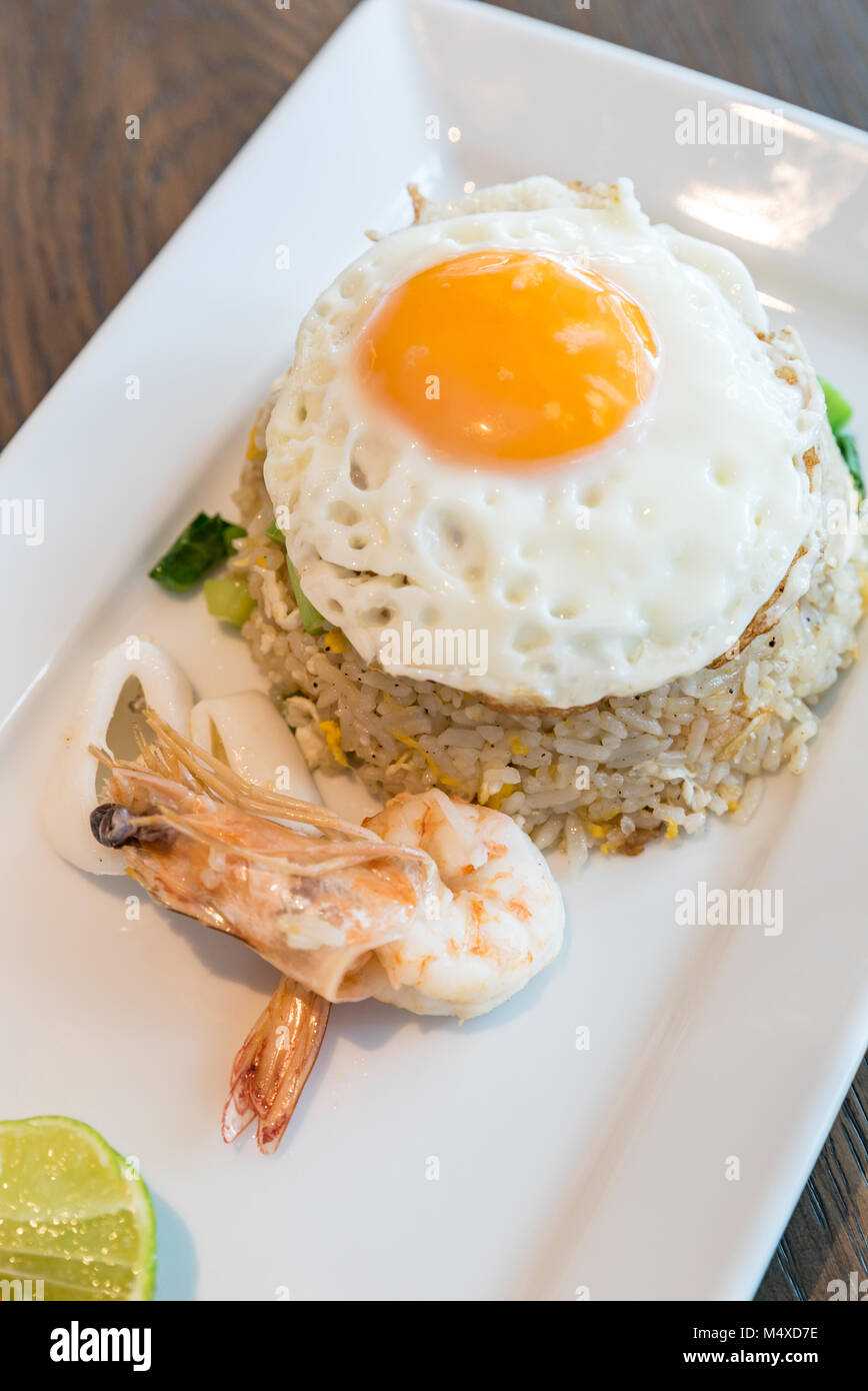Seafood fried rice hi-res stock photography and images - Alamy