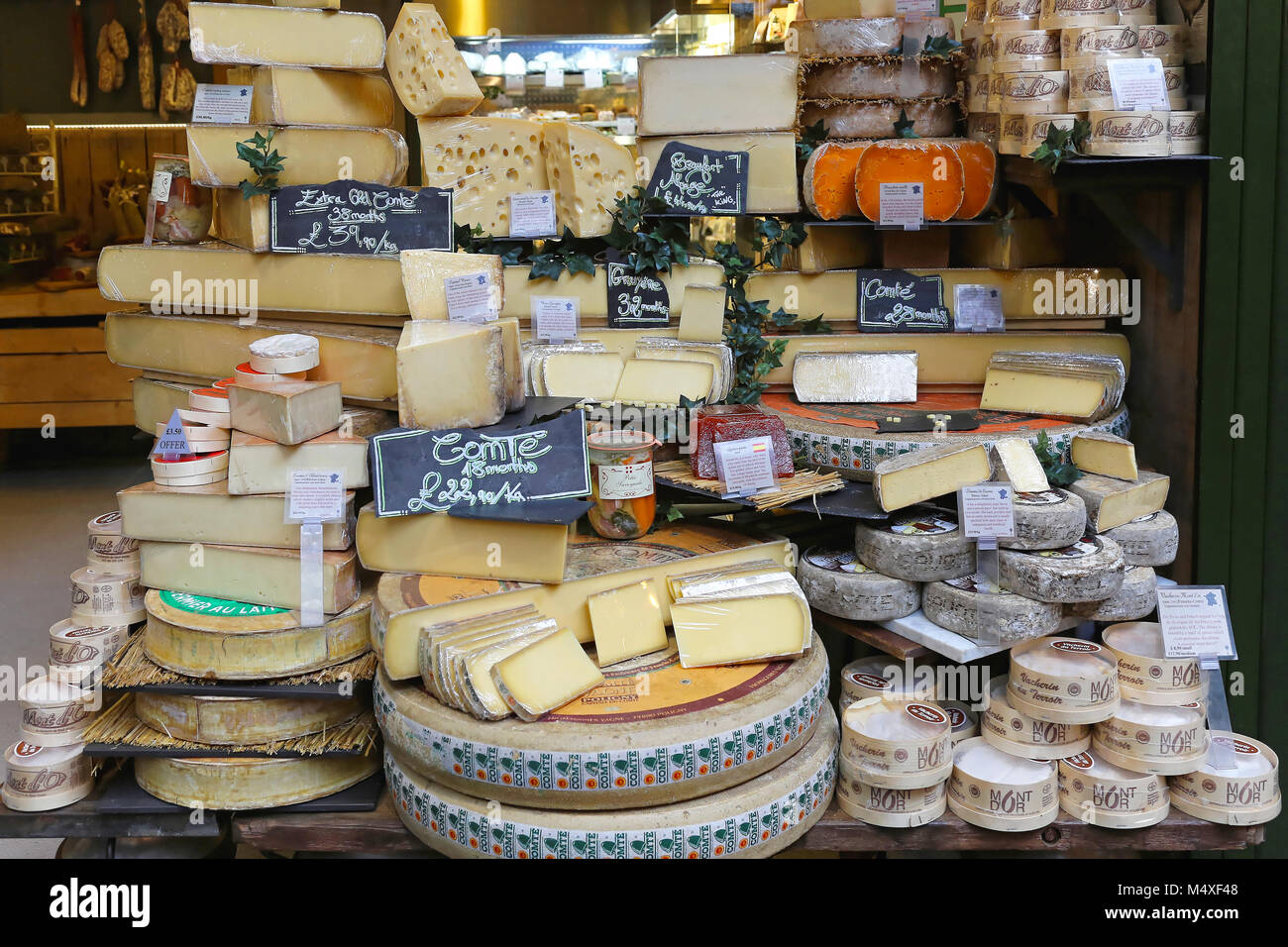 Fine cheese shop hi-res stock photography and images - Alamy