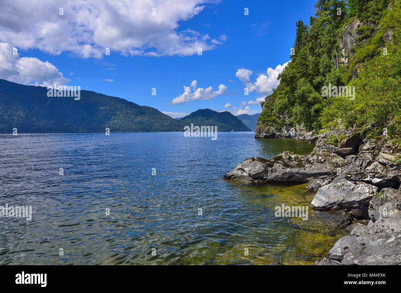 Teletskoye lake hi-res stock photography and images - Alamy