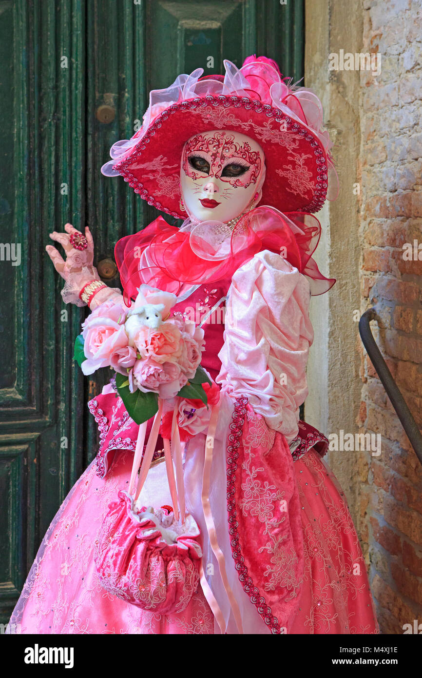 Venice cat mask hi-res stock photography and images - Alamy