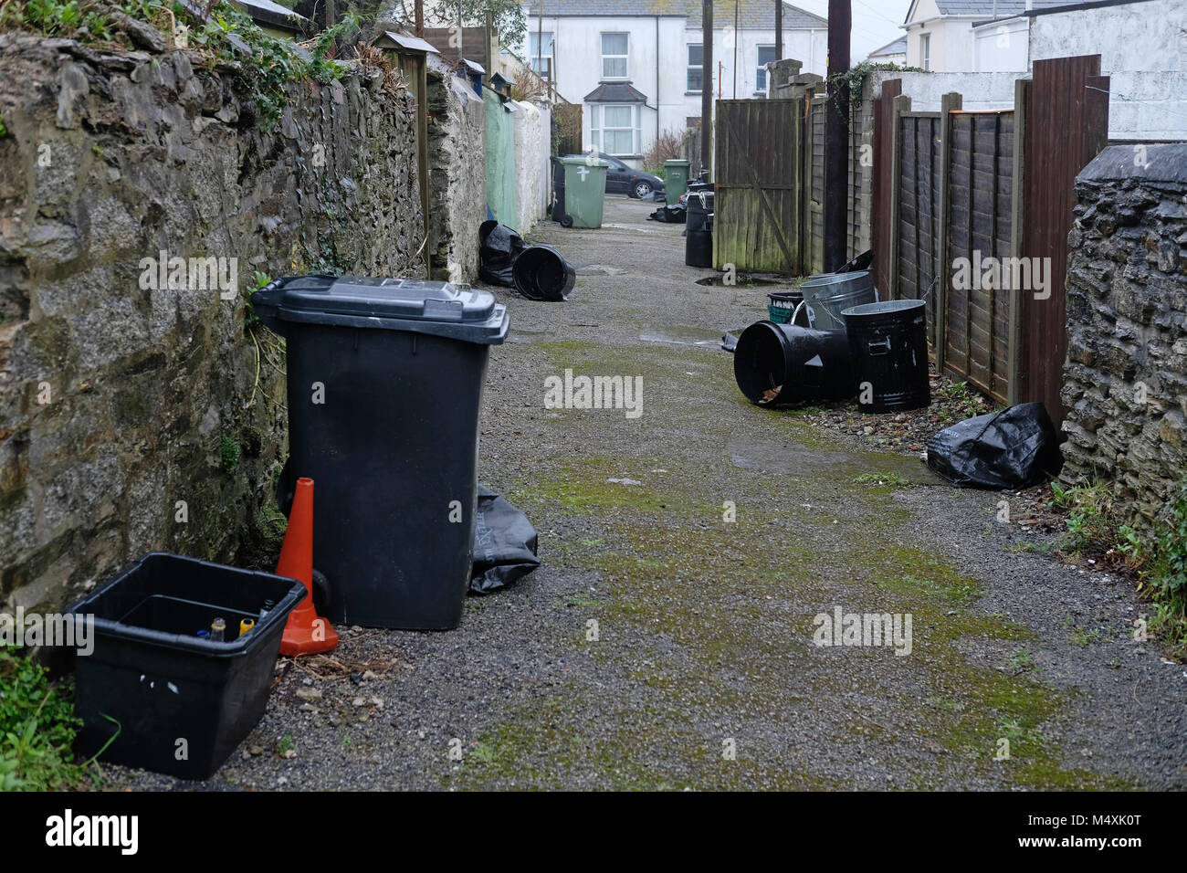 Rubbish bins on a backstreet in Falmouth, Cornwall Stock Photo - Alamy
