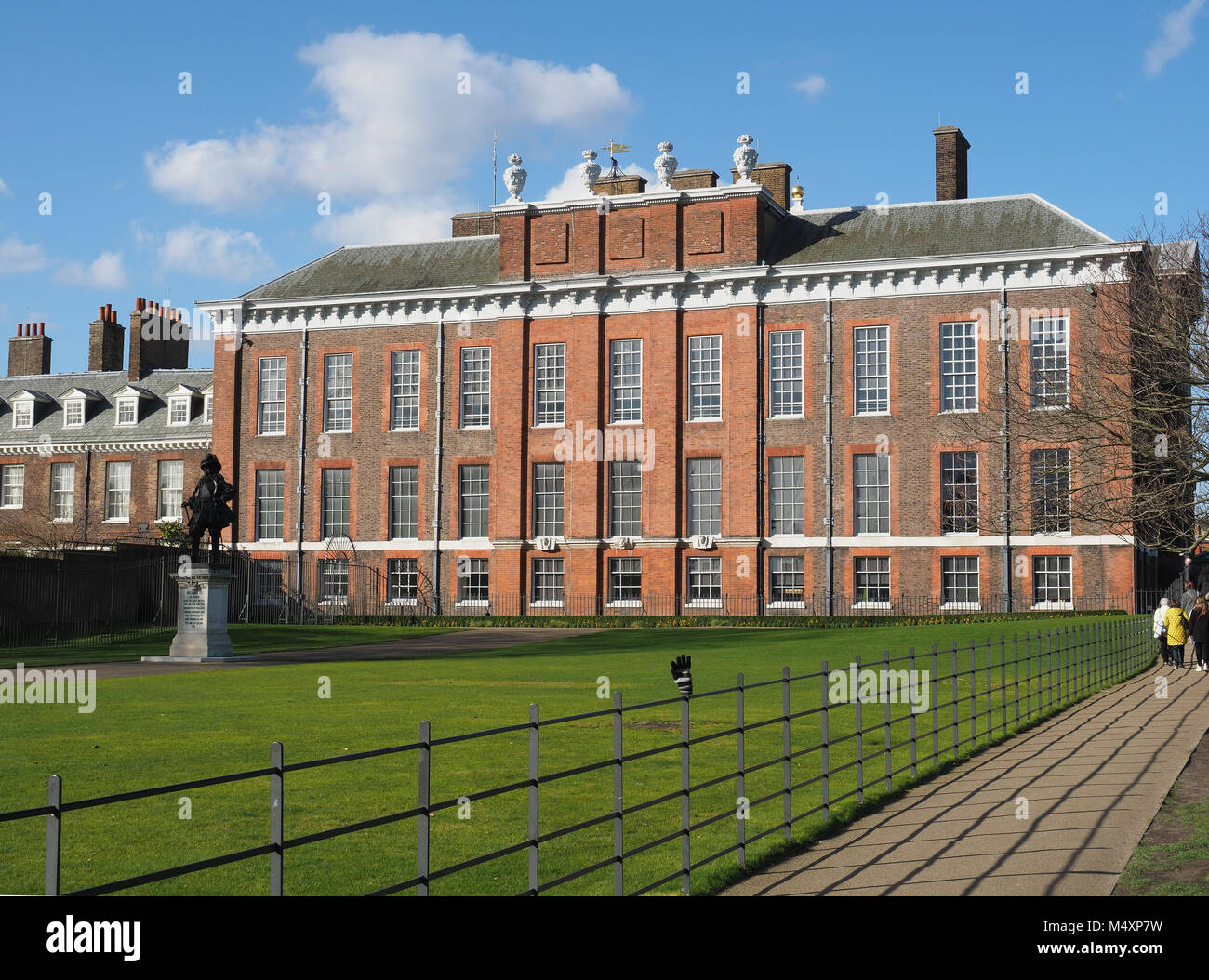 Royal palaces uk hi-res stock photography and images - Alamy