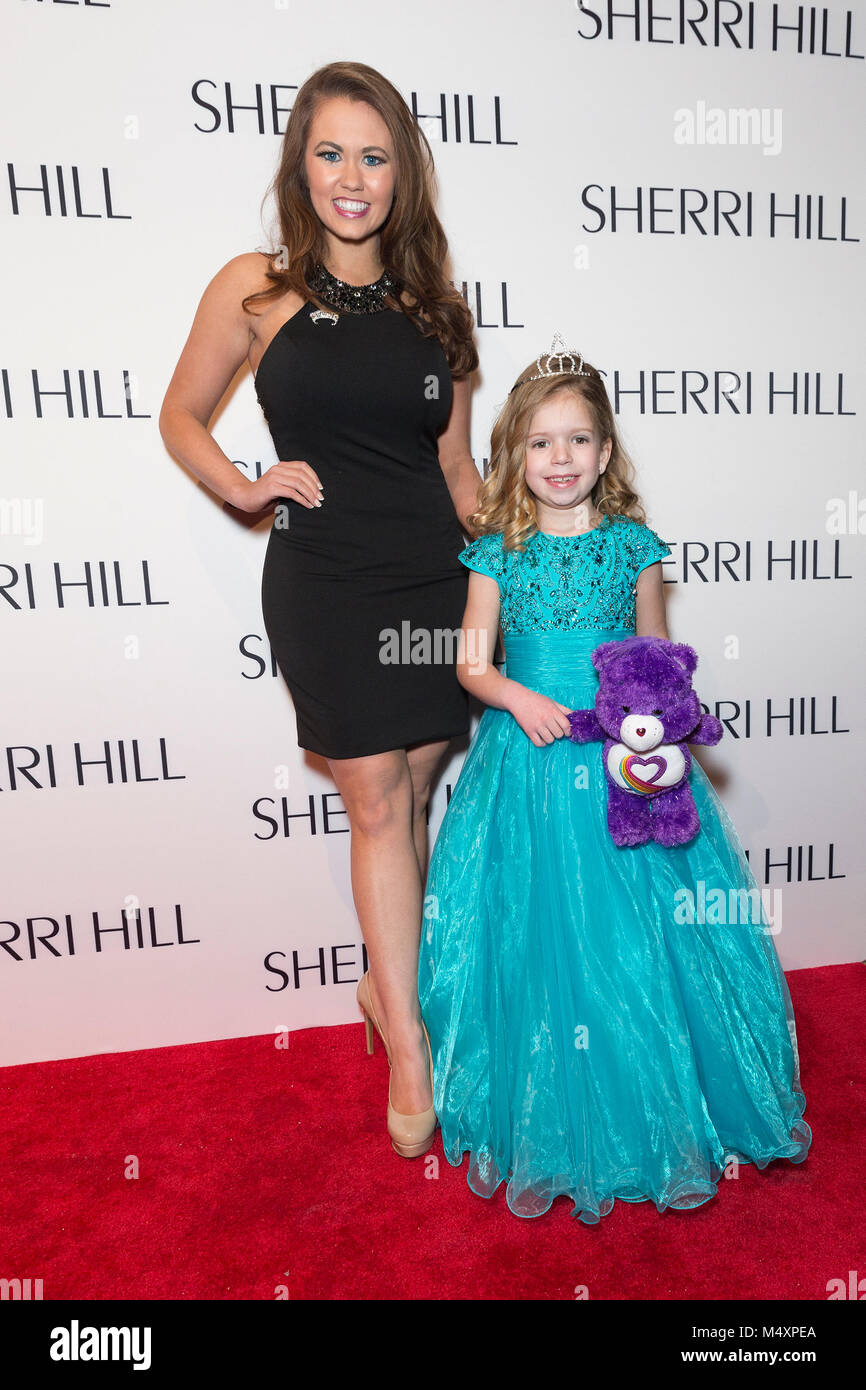 New York, United States. 09th Feb, 2018. Miss America Cara Mund & Lucy ...