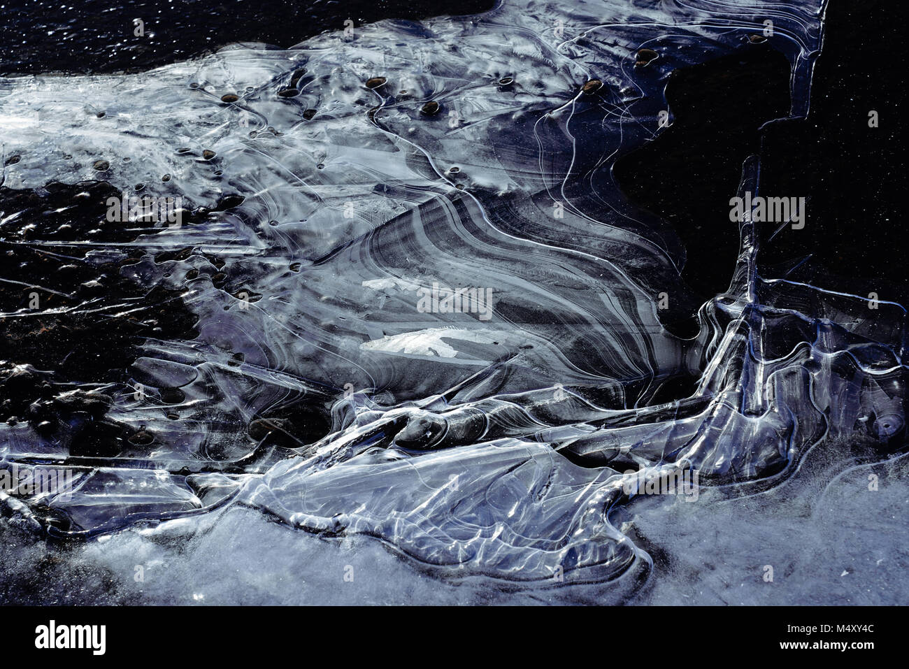 Crest of ice Stock Photo - Alamy