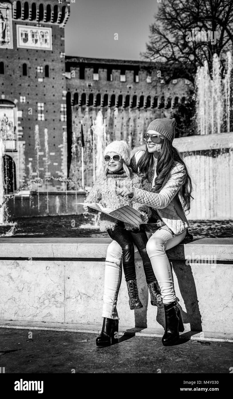 Rediscovering things everybody love in Milan. Full length portrait of ...