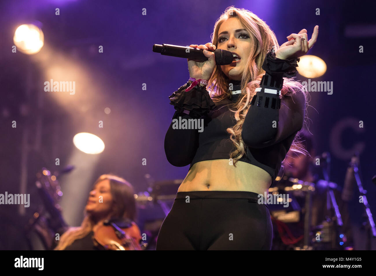 Live clean hi-res stock photography and images - Alamy