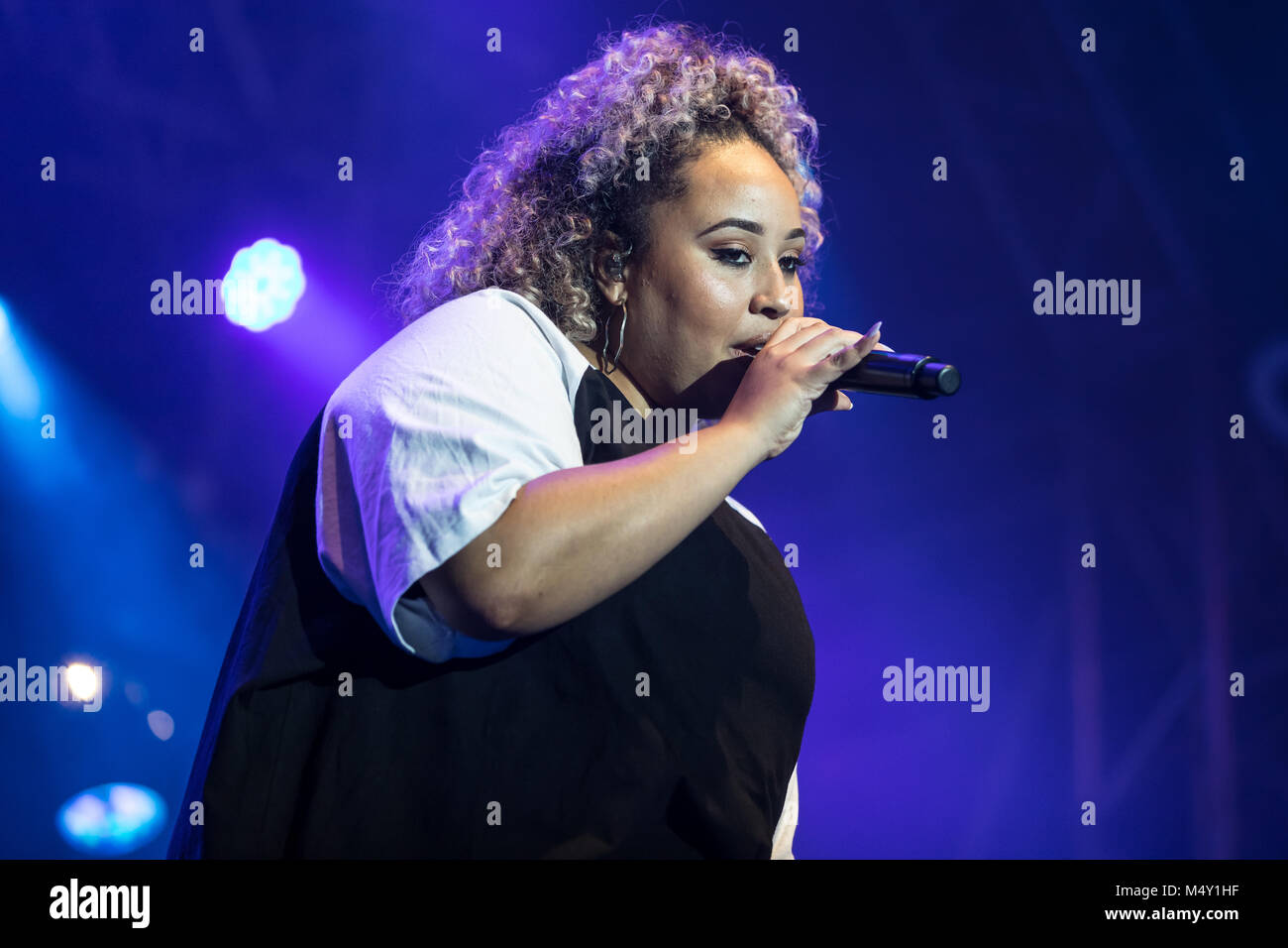 Clean very clean hi-res stock photography and images - Alamy