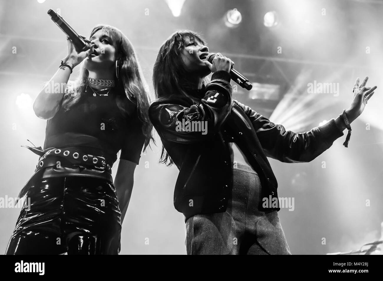 Icona pop band hi-res stock photography and images - Alamy