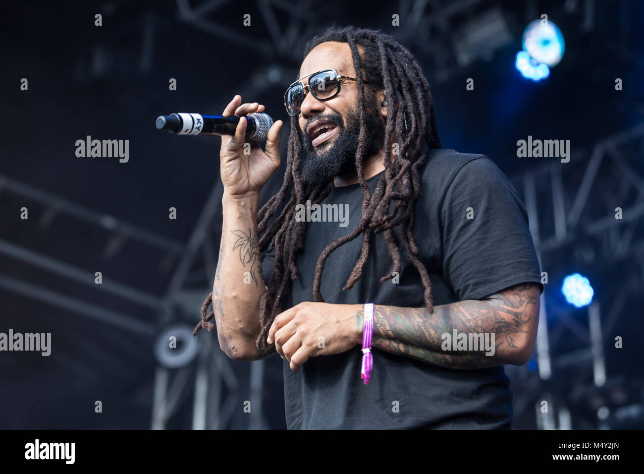 Gentleman and Ky Mani Marley Stock Photo - Alamy