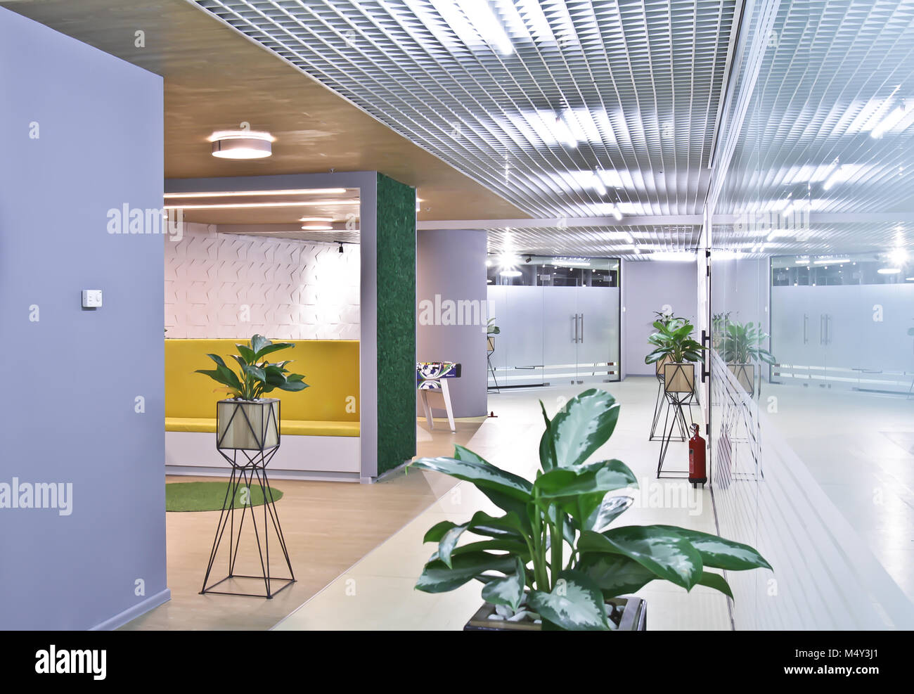 Interior corridor in a modern office business center Stock Photo - Alamy