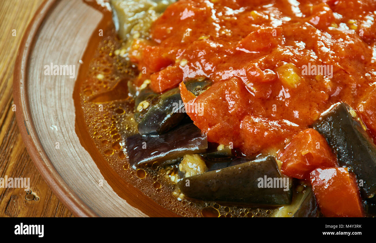 Soslu patlican hi-res stock photography and images - Alamy