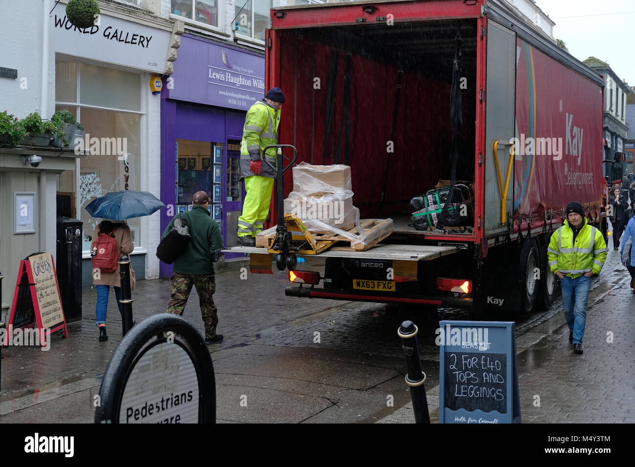 Lorry delivery in Falmouth, Cornwall Stock Photo - Alamy