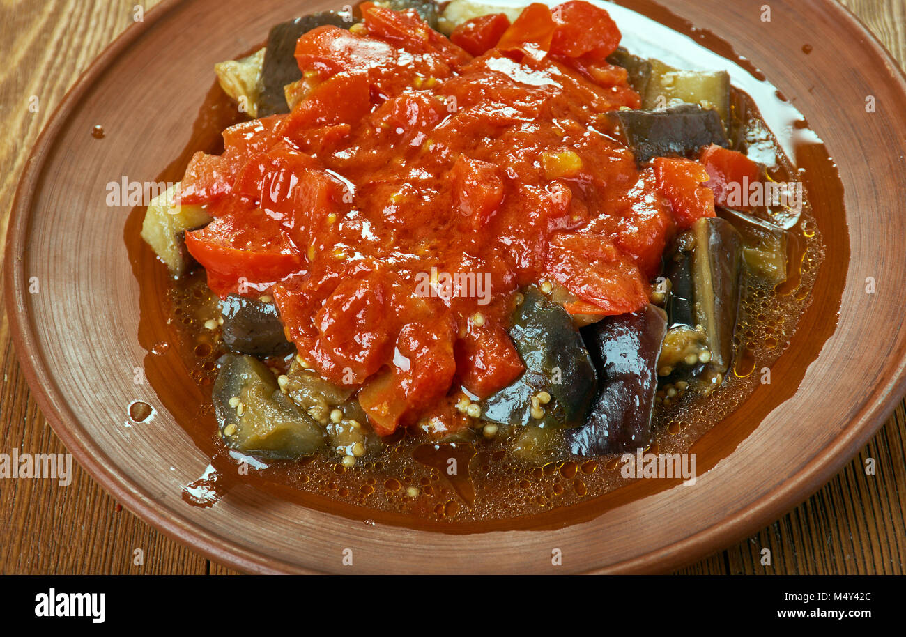 Soslu patlican hi-res stock photography and images - Alamy