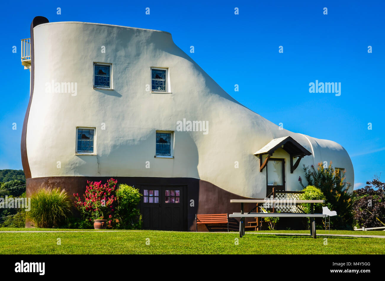 Haines shoe house hi-res stock photography and images - Alamy