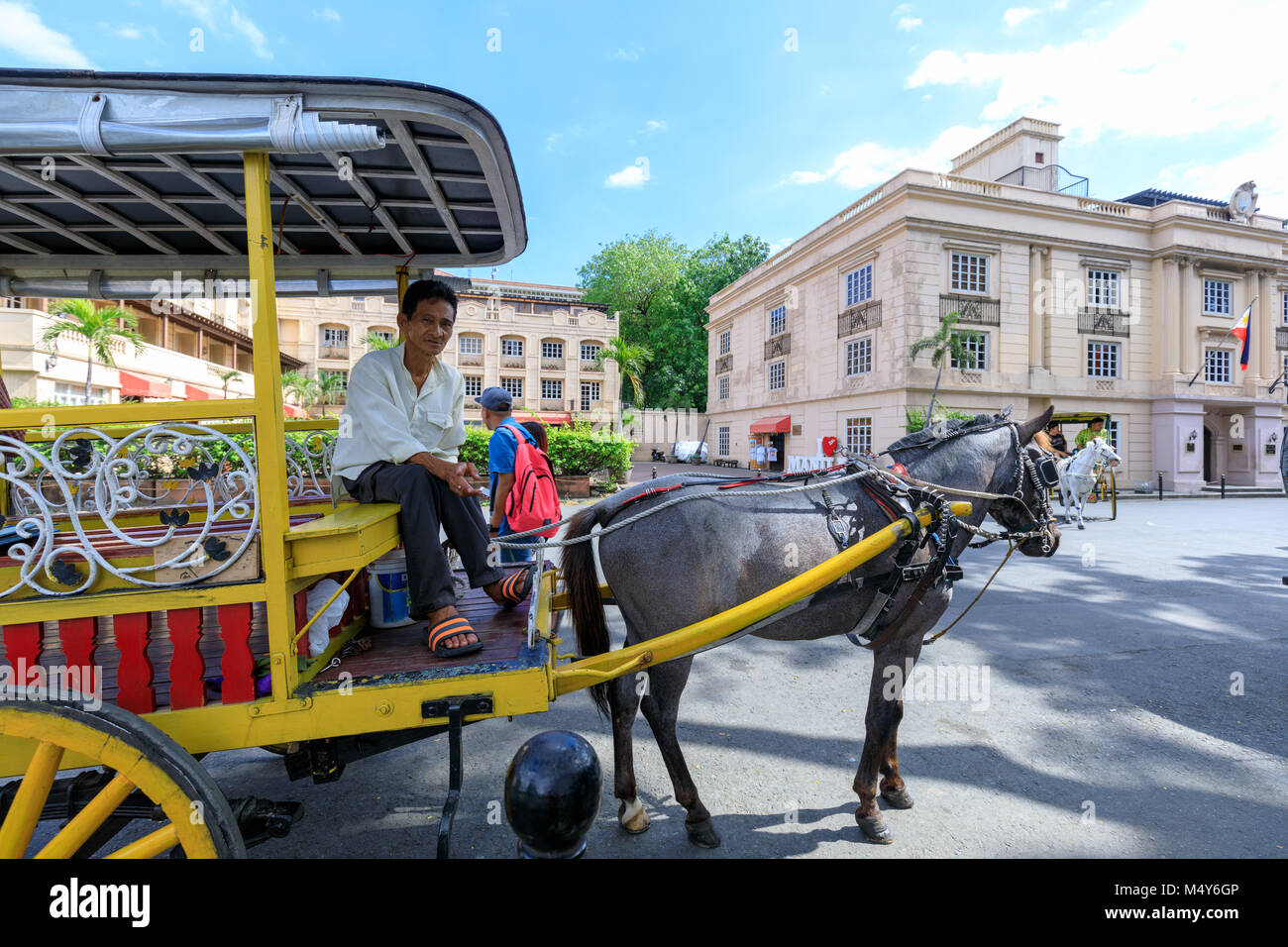 Filipino horse carriage cart hi-res stock photography and images - Alamy