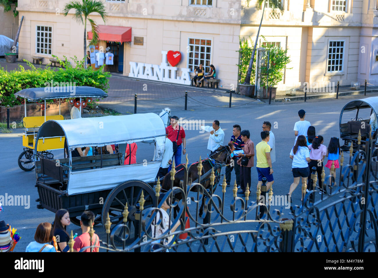 Filipino horse carriage cart hi-res stock photography and images - Alamy