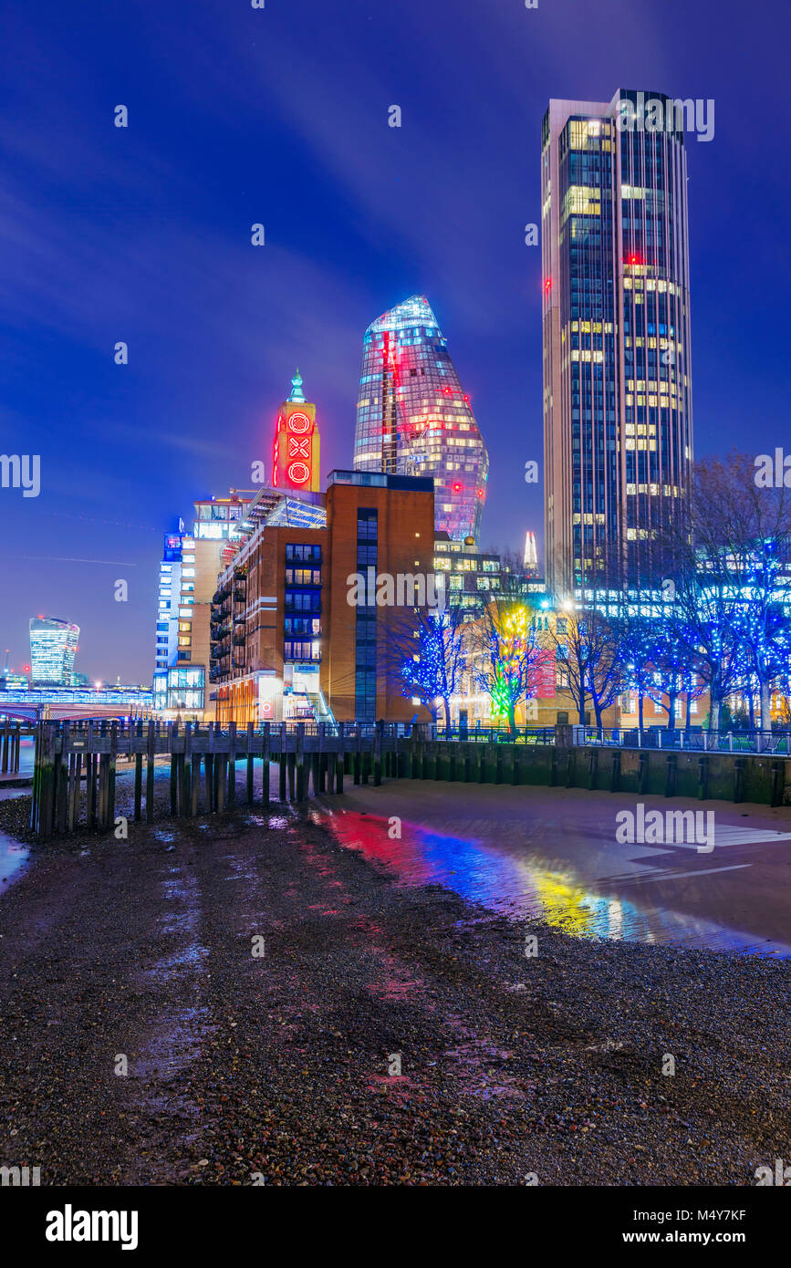 Oxo tower at night hi-res stock photography and images - Alamy