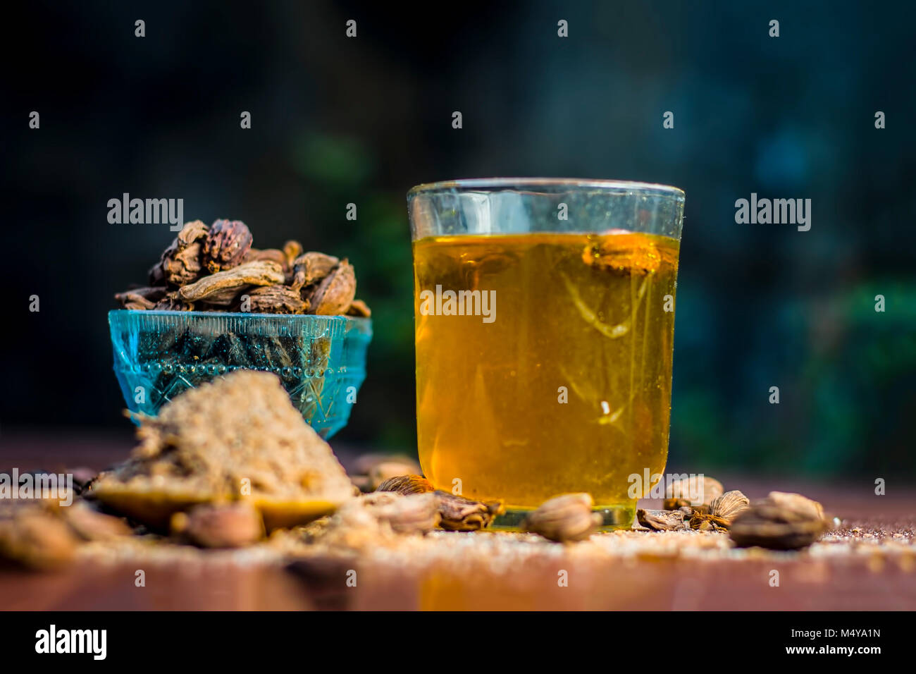 Health benefits of cardamom hi-res stock photography and images - Alamy