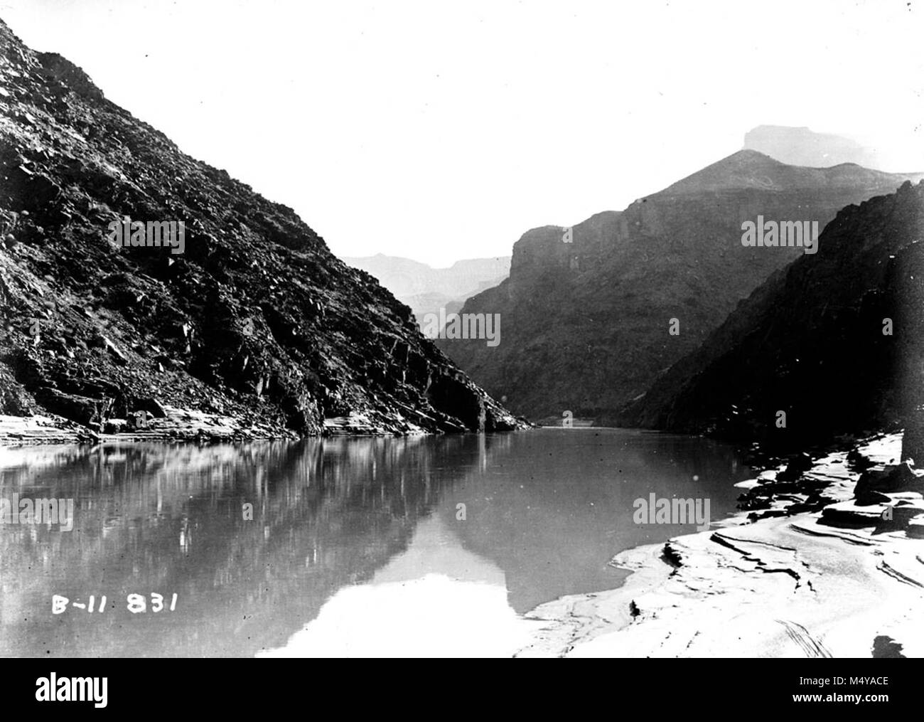 STONE EXPEDITION- SCENIC PHOTO OF THE MIDDLE GRANITE GORGE AND COLORADO ...
